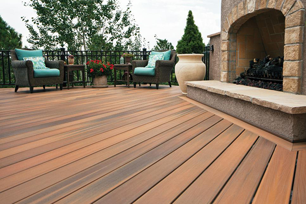 Benefits Of Using Deck Boards – Planet Adelpha